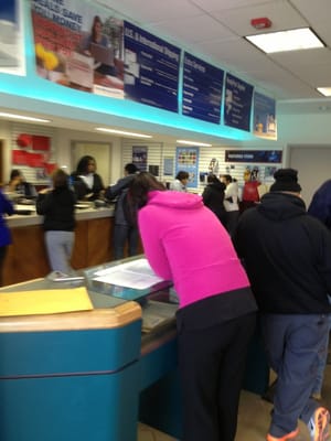 USPS - Updated December 2025 - 12 Photos & 109 Reviews - 550 E ...