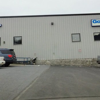 GOODWILL OUTLET CENTER & DONATION CENTER - Updated October 2025 - 18 ...