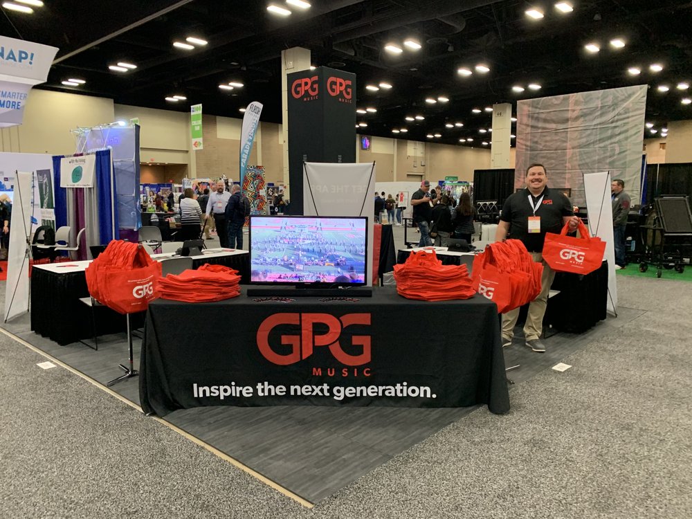 MONSTER DISPLAYS - Updated October 2025 - 14 Photos & 13 Reviews ...