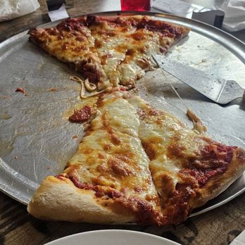 MINEO’S PIZZA HOUSE - Updated October 2025 - 260 Photos & 504 Reviews ...