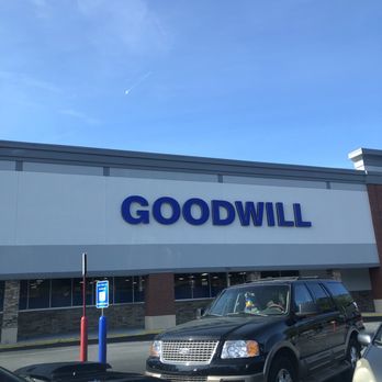 GOODWILL THRIFT STORE & DONATION CENTER - Updated October 2025 - 28 ...