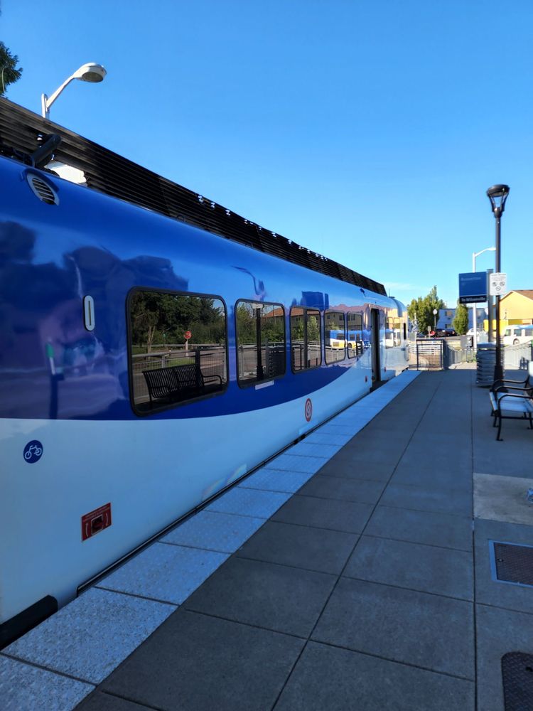 TRIMET BEAVERTON TRANSIT CENTER - Updated April 2025 - 21 Photos - 4050 ...