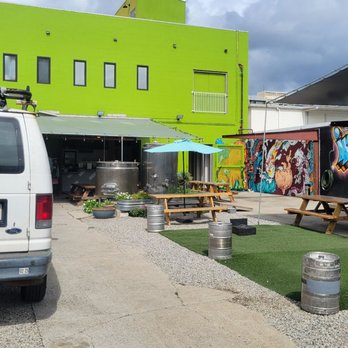 BEER LAB HI - Updated March 2025 - 115 Photos & 30 Reviews - 1318 S ...