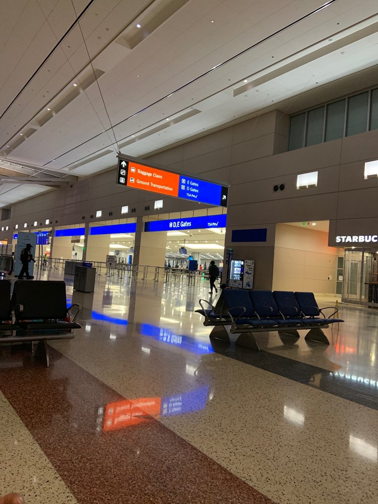 TSA CHECKPOINT - TERMINAL 3 - 17 Photos & 29 Reviews - 5757 Wayne ...