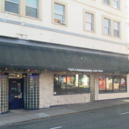 COMMODORE LOUNGE - 1650 W Burnside St, Portland, Oregon - Updated ...