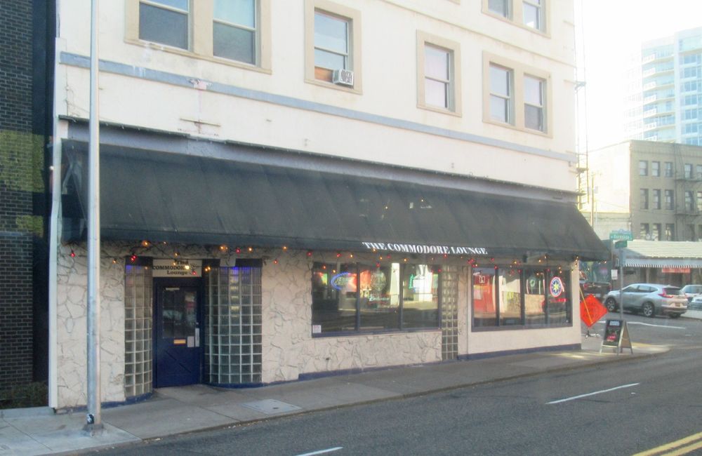 COMMODORE LOUNGE - 1650 W Burnside St, Portland, Oregon - Updated ...