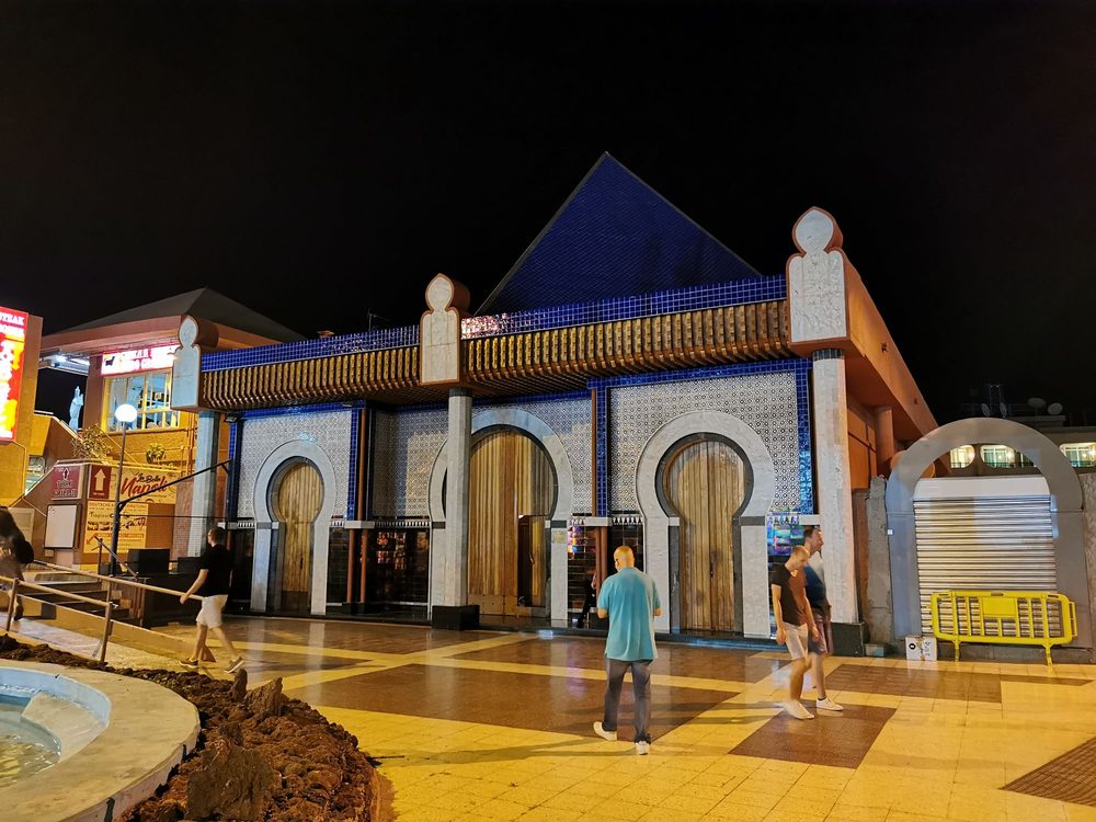 YUMBO CENTRUM - 48 Photos & 21 Reviews - Avenida de Estados Unidos ...