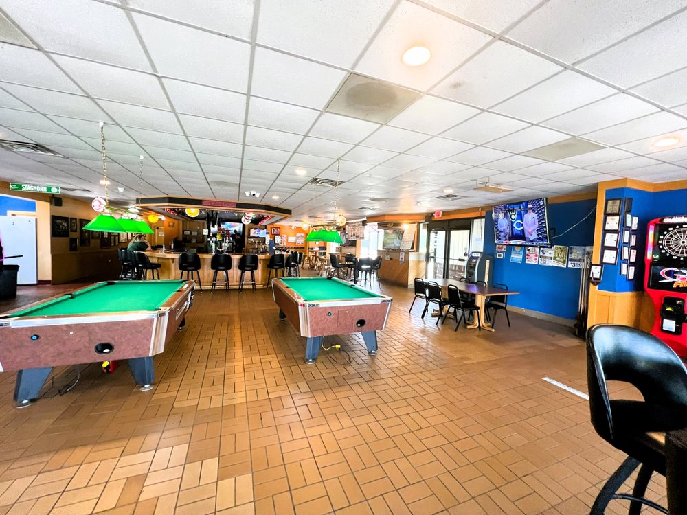 MOMO BAR N GRILL - Updated August 2025 - 16 Photos - 6402 Millpond Rd, Madison, Wisconsin ...