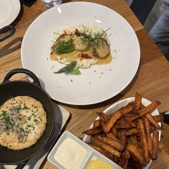 MUSSEL BAR & GRILLE - ARLINGTON - Updated August 2025 - 761 Photos ...