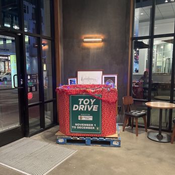 STARBUCKS - Updated November 2025 - 319 Photos & 123 Reviews - 7600 ...