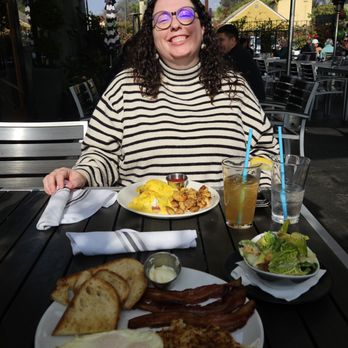 FOOTHILL - Updated April 2025 - 1827 Photos & 1289 Reviews - 2835 E ...