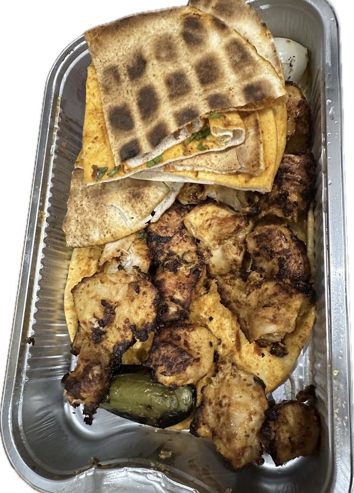 LYLAC RESTAURANT - Updated January 2026 - 701 Boulevard du Curé-Labelle ...