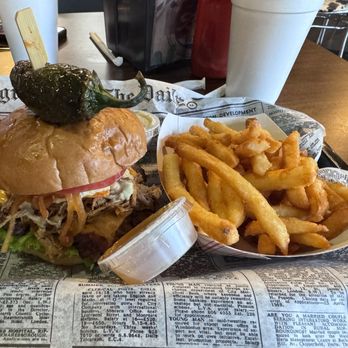 THE SHERIFF BURGER - Updated August 2025 - 113 Photos & 118 Reviews ...
