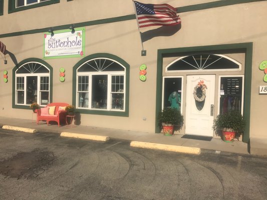 THE BUTTONHOLE WOMEN’S & FURNITURE CONSIGMENT - Updated December 2025 ...