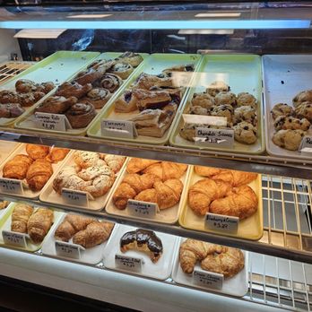 HI-DO BAKERY - Updated December 2025 - 174 Photos & 149 Reviews - 439 ...