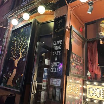 COMEDY CELLAR - Updated July 2025 - 303 Photos & 1338 Reviews - 117 ...