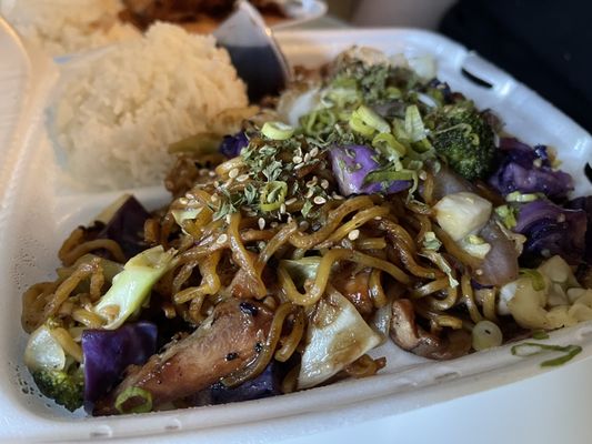 GOLD CHICKEN - Updated December 2025 - 49 Photos & 67 Reviews - 305 SE ...