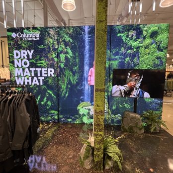 COLUMBIA SPORTSWEAR COMPANY EMPLOYEE STORE - Updated January 2026 - 148 ...