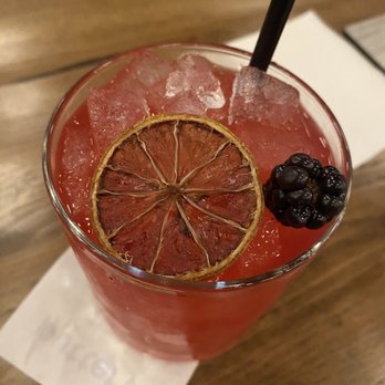 PUTTERY - Updated August 2024 - 537 Photos & 317 Reviews - 1818 ...