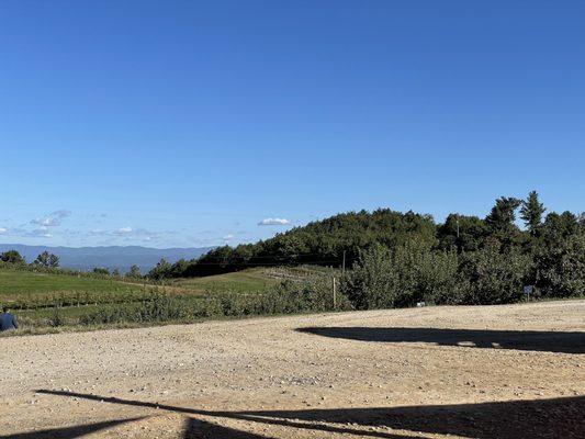 PERRY LOWE ORCHARDS - TEMP. CLOSED - Updated June 2026 - 17 Photos & 22 ...