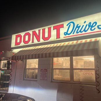 DONUT DRIVE-IN - Updated November 2025 - 285 Photos & 395 Reviews ...