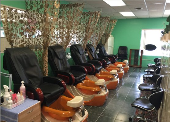 PRO NAILS - Updated May 2026 - 16 Reviews - 834 S Broadway, Rochester ...