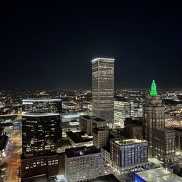 SUMMIT CLUB - Updated July 2025 - 55 Photos & 22 Reviews - 15 W 6th St ...