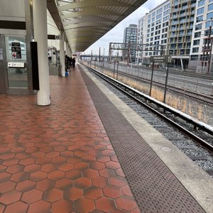 SILVER SPRING METRO STATION - Updated October 2025 - 49 Photos & 32 ...