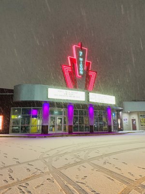 MICON CINEMAS EAU CLAIRE - Updated December 2025 - 30 Reviews - 3109 ...