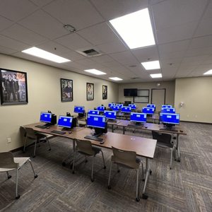 HESPERIA LIBRARY - Updated August 2025 - 14 Photos & 30 Reviews - 9650 ...