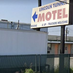 SEVILLE MOTEL - Updated August 2024 - 12 Photos - 1415 Tonnelle Ave ...