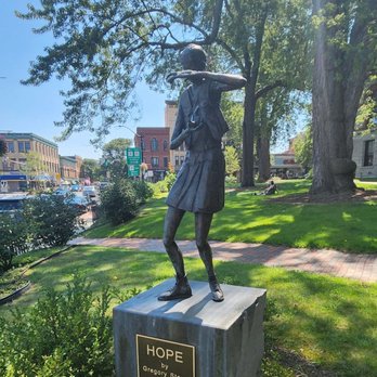 HOPE STATUE - Updated May 2024 - 15 Gothic St, Northampton ...