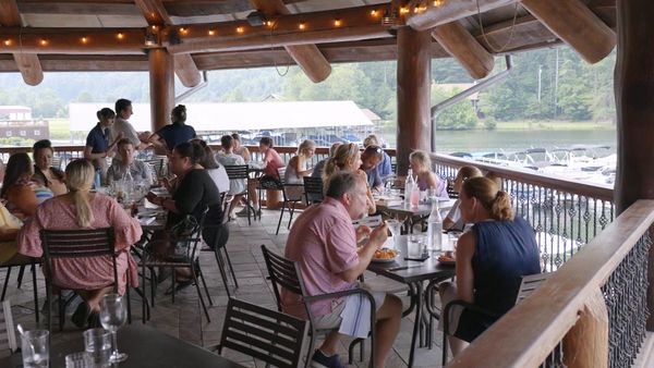 LAKE BURTON GRILL - Updated August 2025 - 37 Photos & 16 Reviews - 25 ...