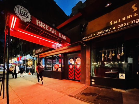 BREAK BAR - Updated October 2025 - 175 Photos & 183 Reviews - 458 9th ...