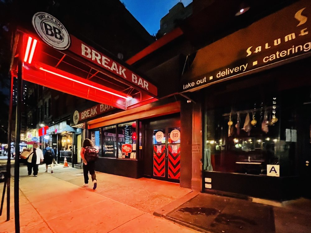 BREAK BAR - Updated October 2025 - 175 Photos & 183 Reviews - 458 9th ...