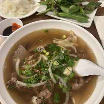 PHOHOLIC - Updated June 2025 - 691 Photos & 439 Reviews - 3333 Bristol ...