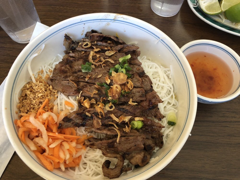 PHO LU’U - 87 Photos & 158 Reviews - Vietnamese - 4488 Austin Bluffs ...