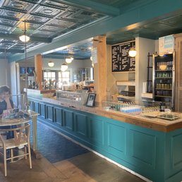 COMMONWEALTH COFFEEHOUSE AND BAKERY - Updated December 2024 - 1222 ...