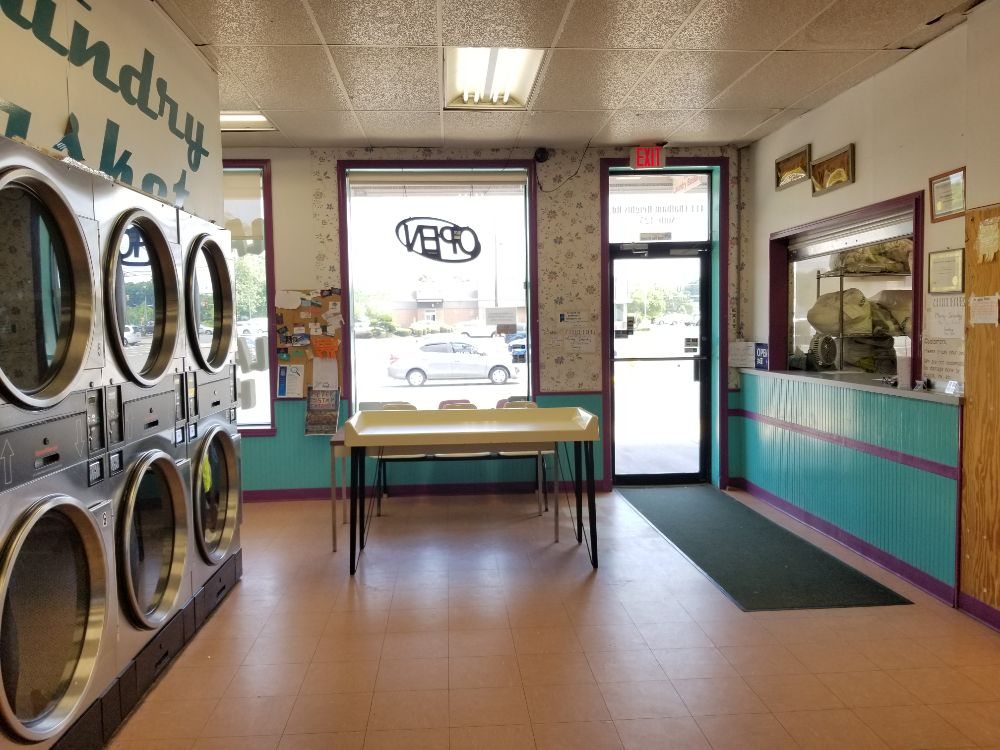 LAUNDRY BASKET LAUNDROMAT - Updated July 2025 - 21 Photos & 10 Reviews ...