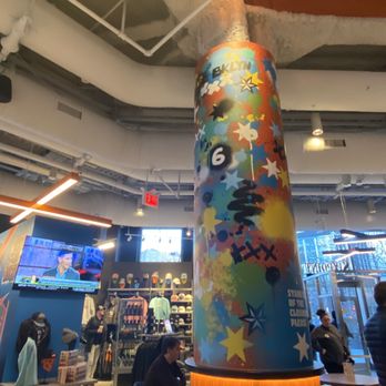 SIXPOINT BREWERY AT BROOKFIELD PLACE - Updated May 2025 - 113 Photos ...