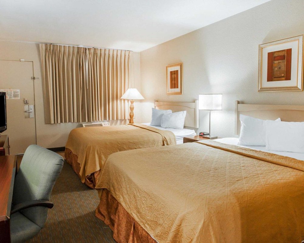 RODEWAY INN AT PORTLAND AIRPORT - Updated September 2025 - 53 Photos ...