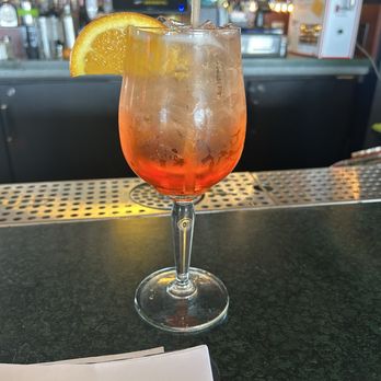 HI DIVE - Updated January 2026 - 325 Photos & 602 Reviews - Pier 28 1/2 ...