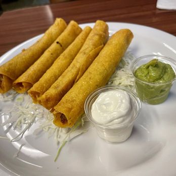 CALIENTE MEXICAN TAQUERIA - Updated December 2025 - 179 Photos & 190 ...