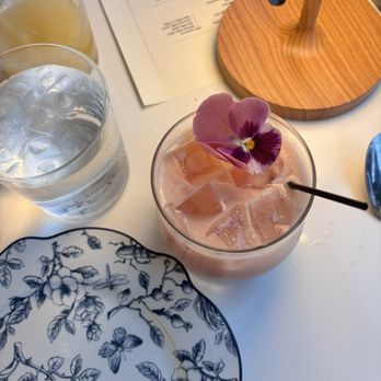 HEIRLOOM BREWSHOP - Updated October 2025 - 483 Photos & 218 Reviews ...