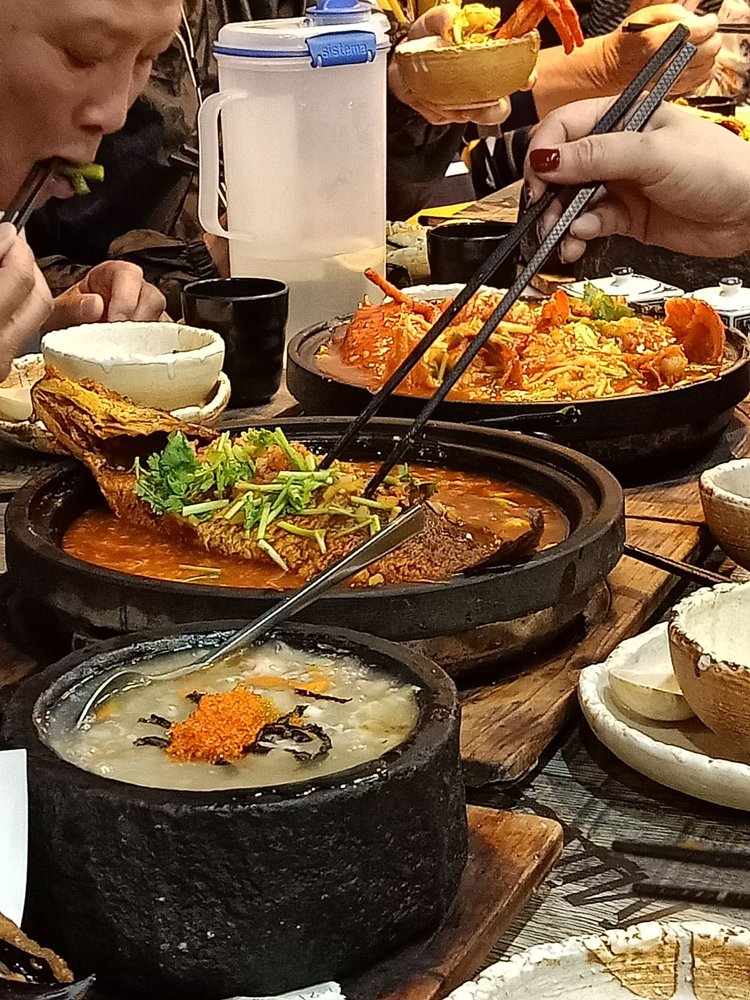 MR STONEPOT - Updated August 2024 - 15 Photos - 205 Rowe St, Eastwood ...