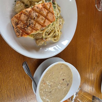 RAY’S CAFÉ - Updated December 2025 - 856 Photos & 628 Reviews - 6049 ...