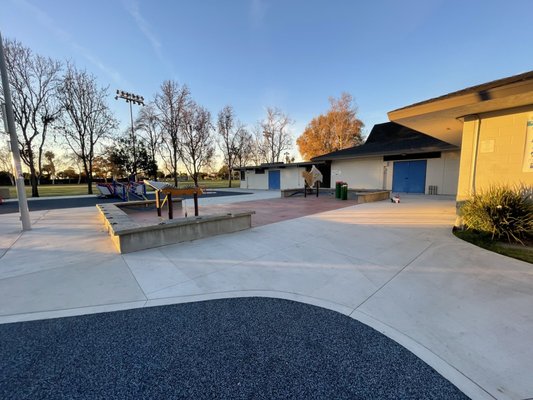 DOLPHIN PARK - Updated January 2025 - 62 Photos & 19 Reviews - 21205 ...