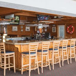 SMITHFIELD STATION WATERFRONT INN RESTAURANT - Updated August 2025 ...