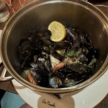 FLEX MUSSELS - Updated July 2024 - 926 Photos & 1188 Reviews - 1431 3rd ...