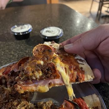 THE FIELDHOUSE PIZZA & PUB - Updated May 2026 - 143 Photos & 127 ...